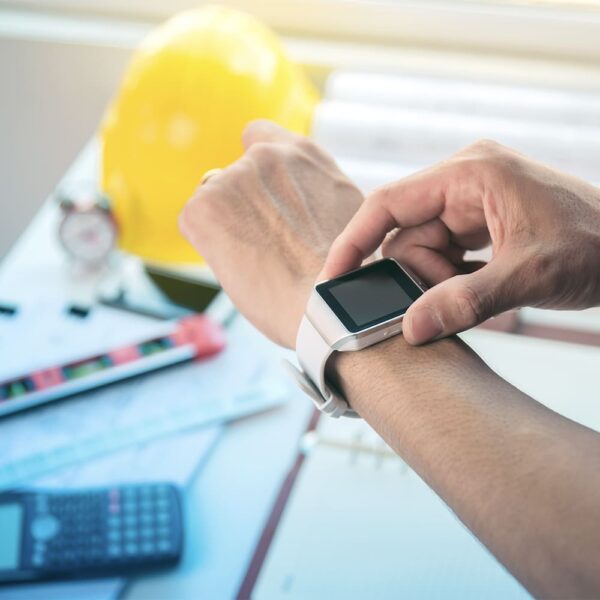 Custom Smartwatch Tailored For Specific Industries | iSmarch