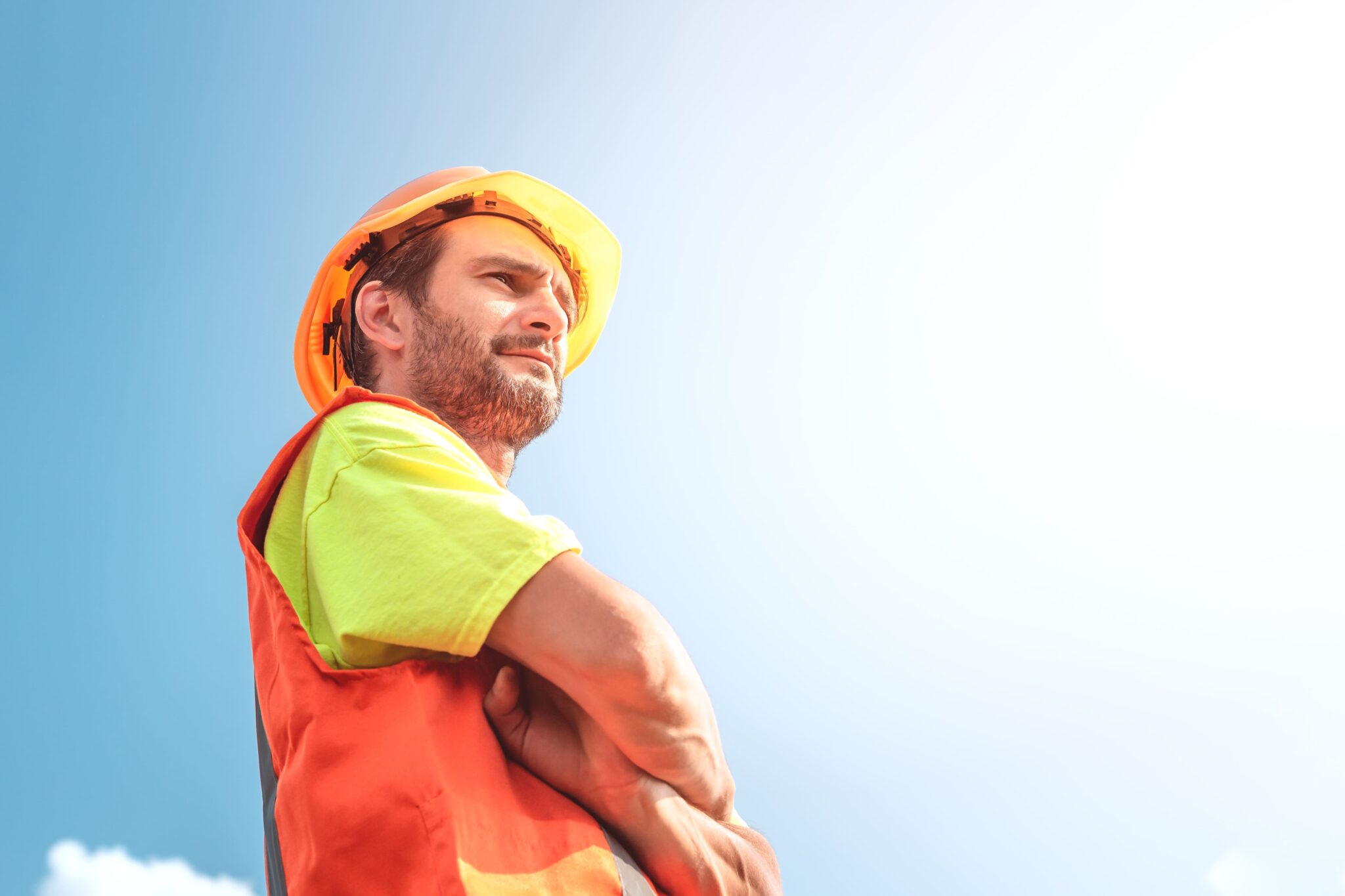 Smart Helmet: Boosting Safety and Productivity in Construction & More